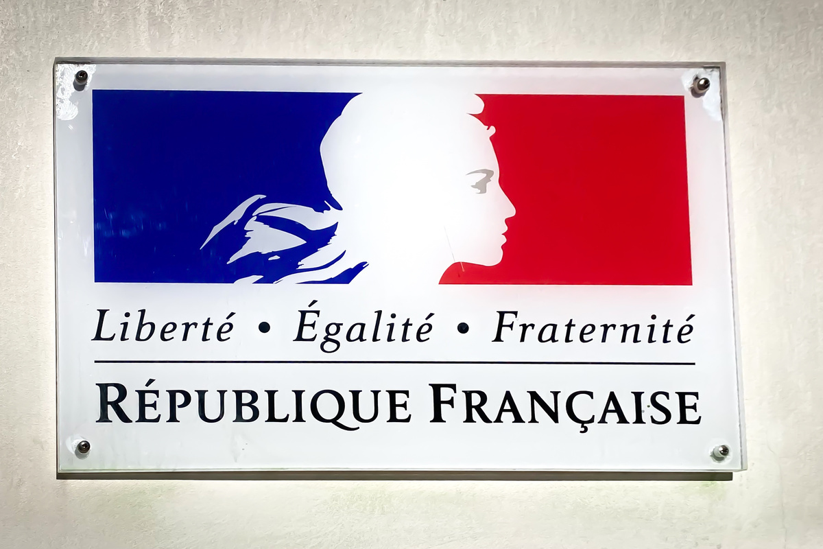Comment reconnaître le logo de la République française